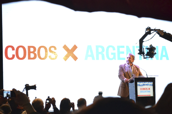 Cobos en su lanzamiento: “Vamos por la Argentina con la fuerza de ...